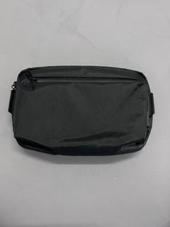 Alpaka Go Sling Mini V1, Men's Fashion, Bags, Sling Bags on Carousell