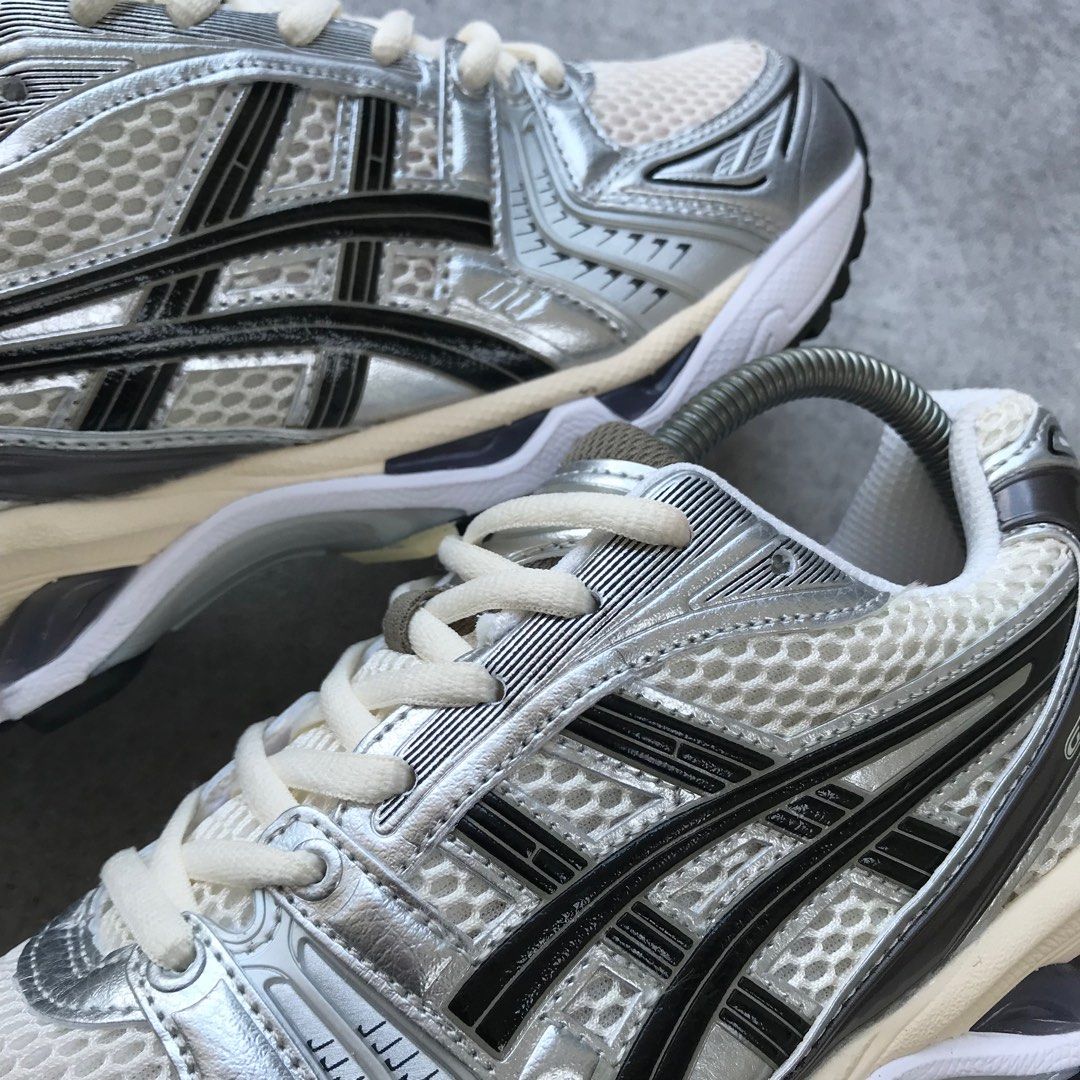 Asics Gel Kayano 14, Fesyen Pria, Sepatu , Sneakers di Carousell