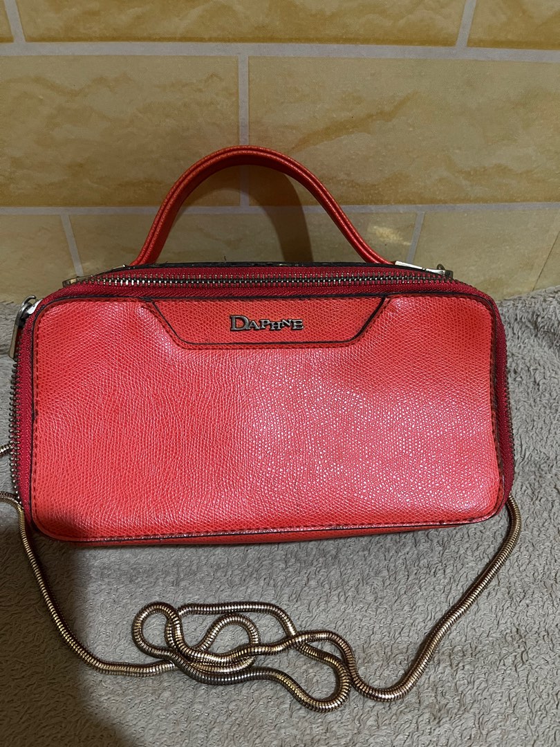 Daphne Camera Bag, Women's Fashion, Bags & Wallets, Cross-body Bags on ...