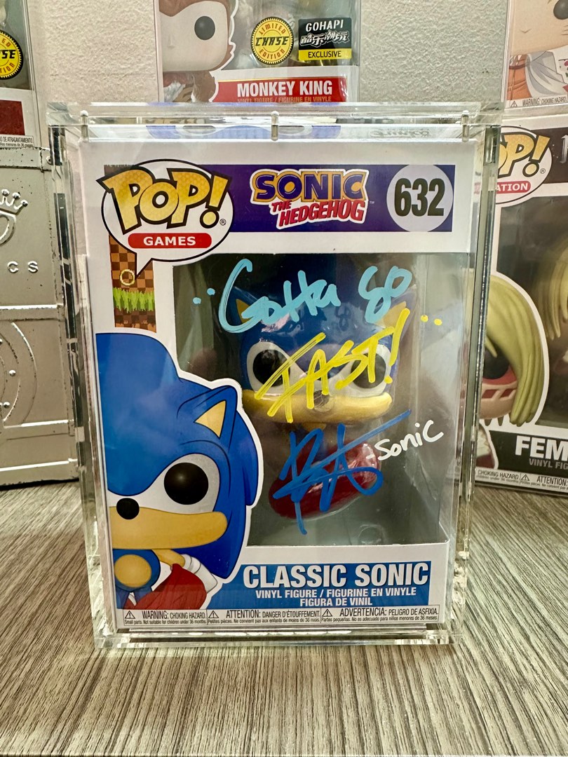 Funko Pop - Autographed Classic Sonic signed by Roger Craig Smith with ...