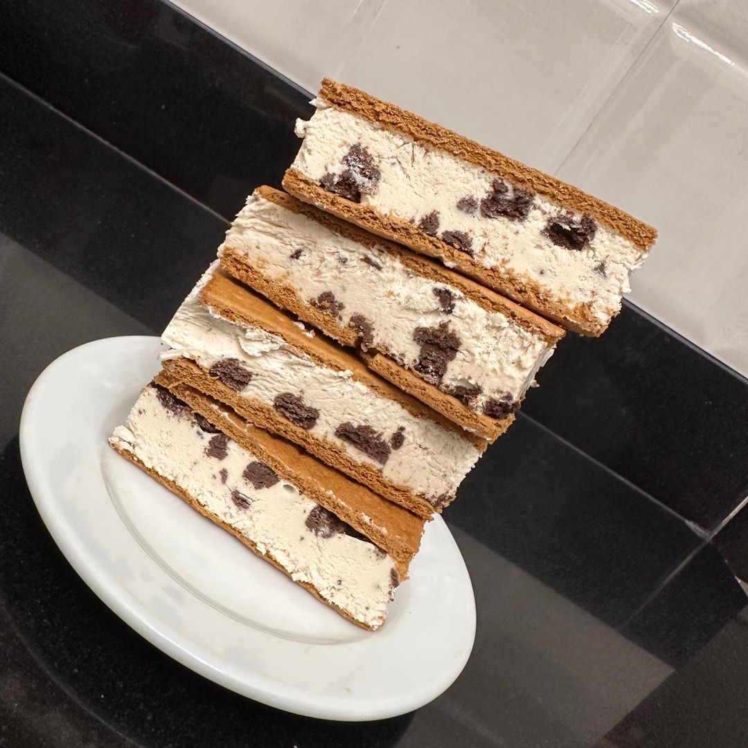 Graham bar sandwich, Food & Drinks, Homemade Bakes on Carousell