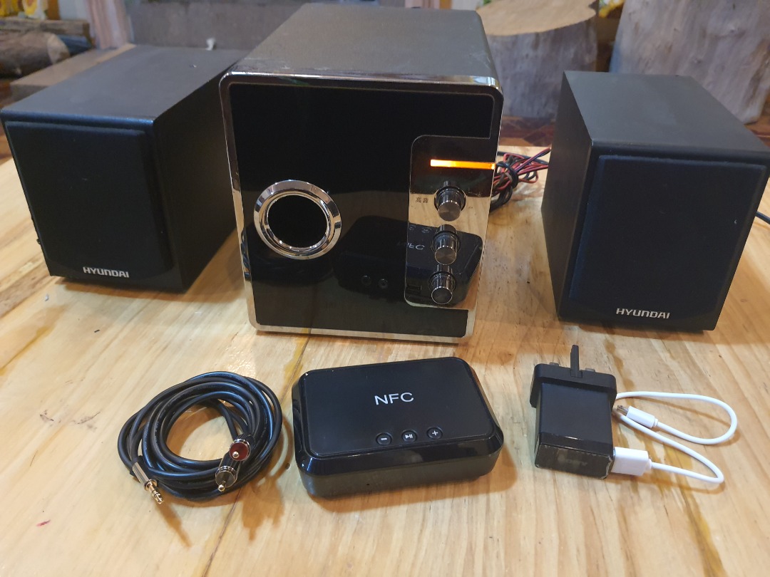 Home HiFi Setup Speakers with Subwoofer Bluetooth NFC Speaker iPad not included like Bose BO ...