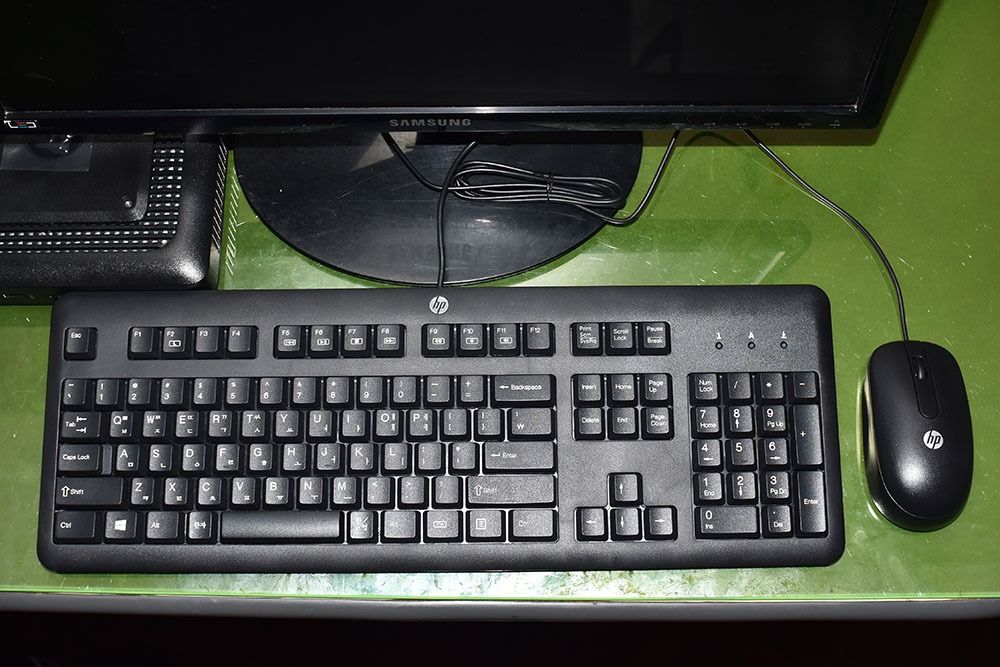 HP Thin Client Mini PC set with 22" monitor with Keyboard & mouse ...