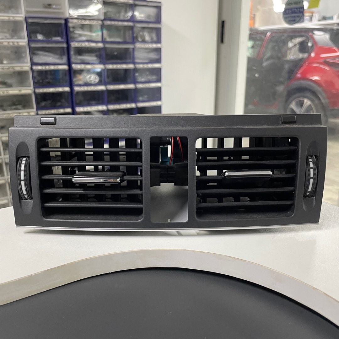 Mercedes C180 W204 Center Aircon Vent, Car Accessories, Accessories on ...