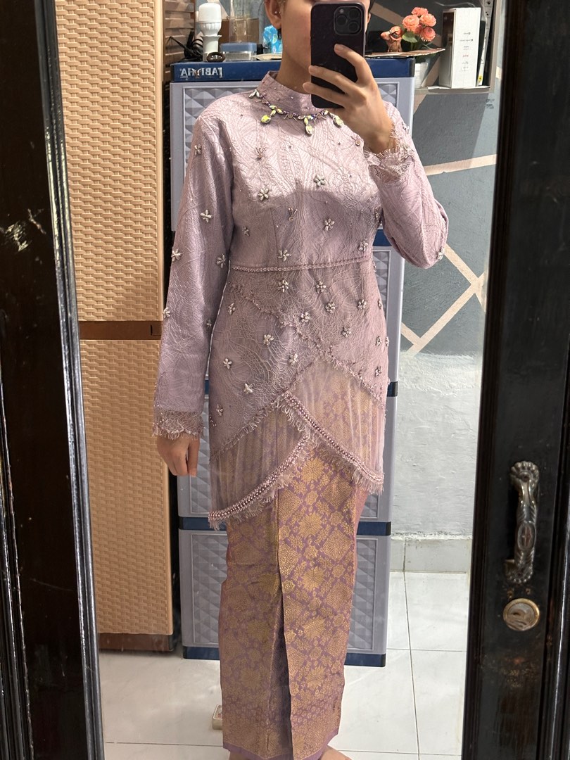 [New] Kebaya Payet dan Songket, Fesyen Wanita, Pakaian Wanita, Lainnya ...