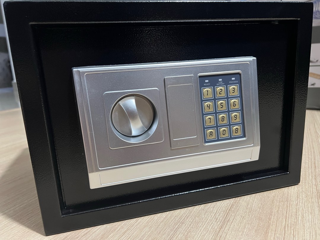 Safebox, peti besi, vault, peti besi emas, simpan duit , peti cash ...