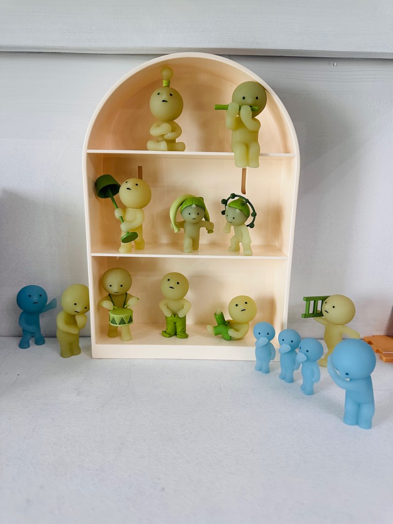 Smiskis [as SET] w/ House, Hobbies & Toys, Toys & Games on Carousell