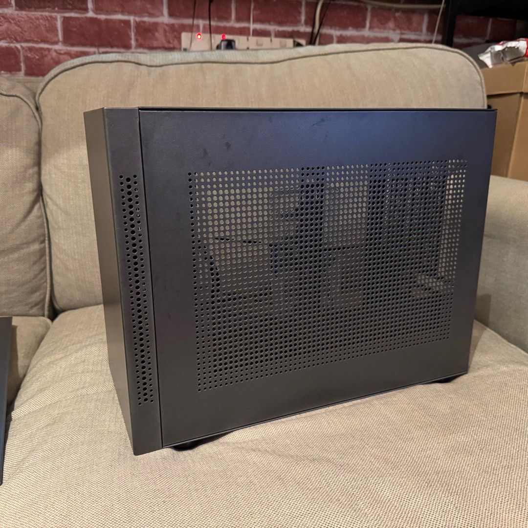 Tecware Fusion mATX iTX SFF MFF PC Case, Computers & Tech, Parts ...