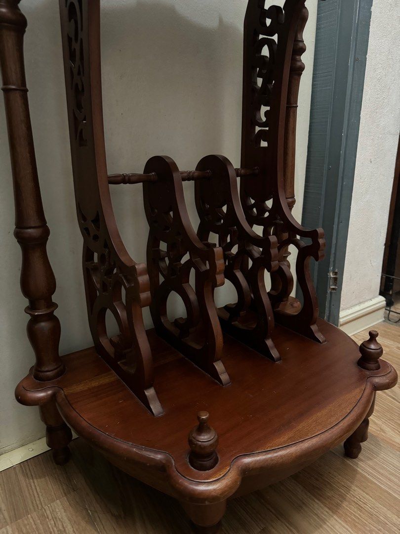 Victorian style Mahogany Vintage Antique solid wood Console/ Magazine ...