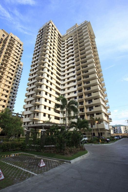 2 bedroom condo penthouse level in Taguig Cypress towers near bgc ...
