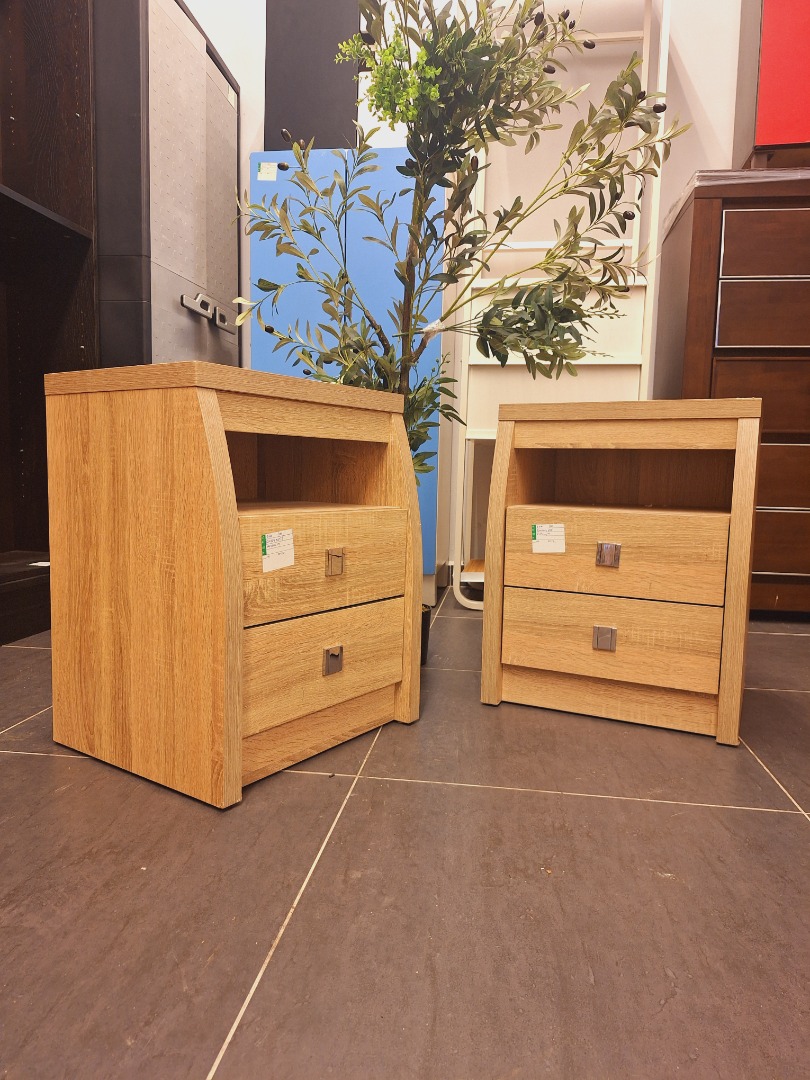 FortyTwo Waffle Oak Wooden Side Table | FortyTwo, Meja Sisi Kayu Oak ...
