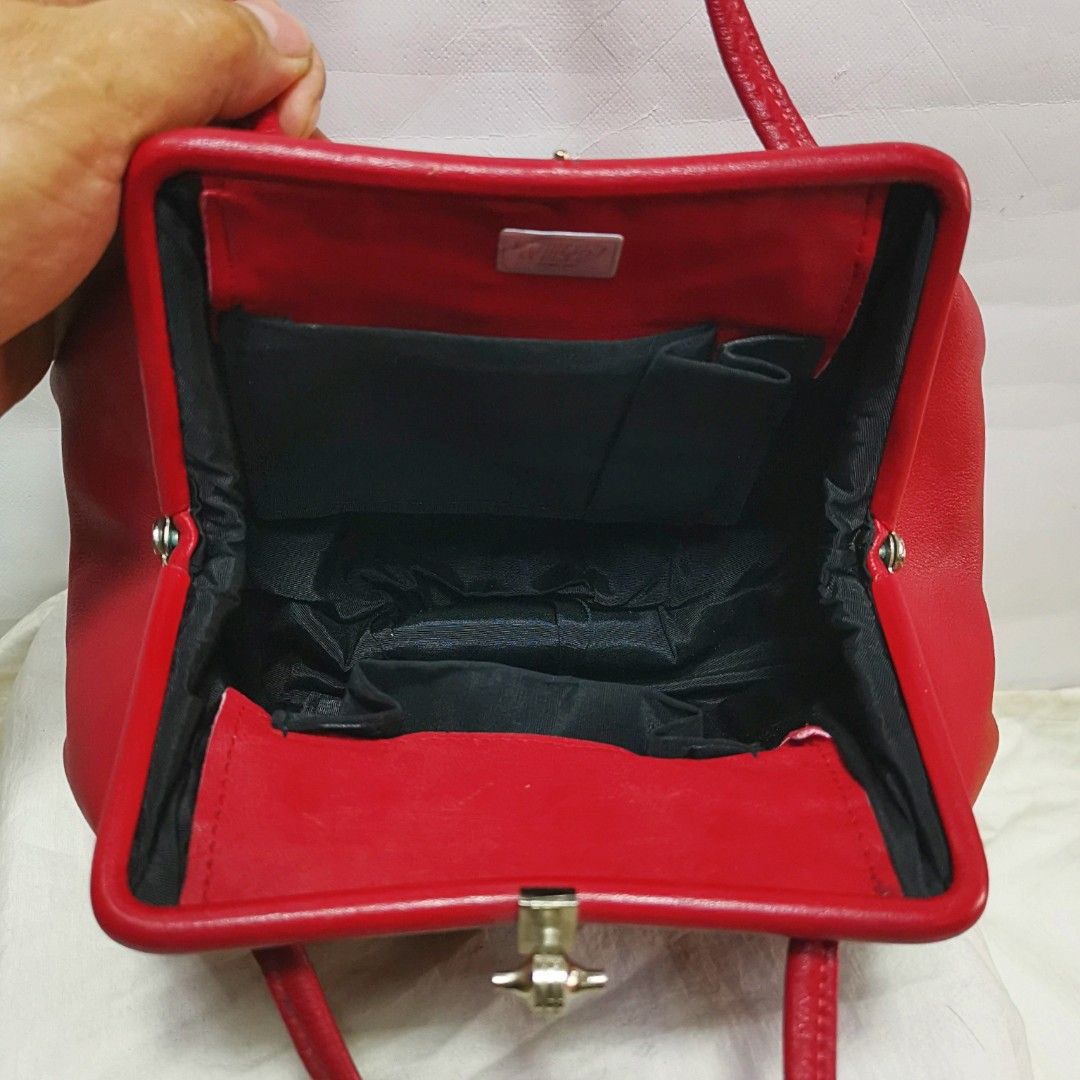 Great Condition unusual Deep Red Frame Handbag 1960s Vintage., Women's ...