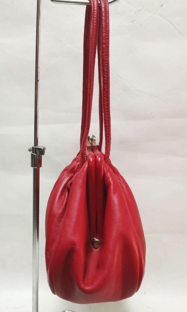 Great Condition unusual Deep Red Frame Handbag 1960s Vintage., Women's ...