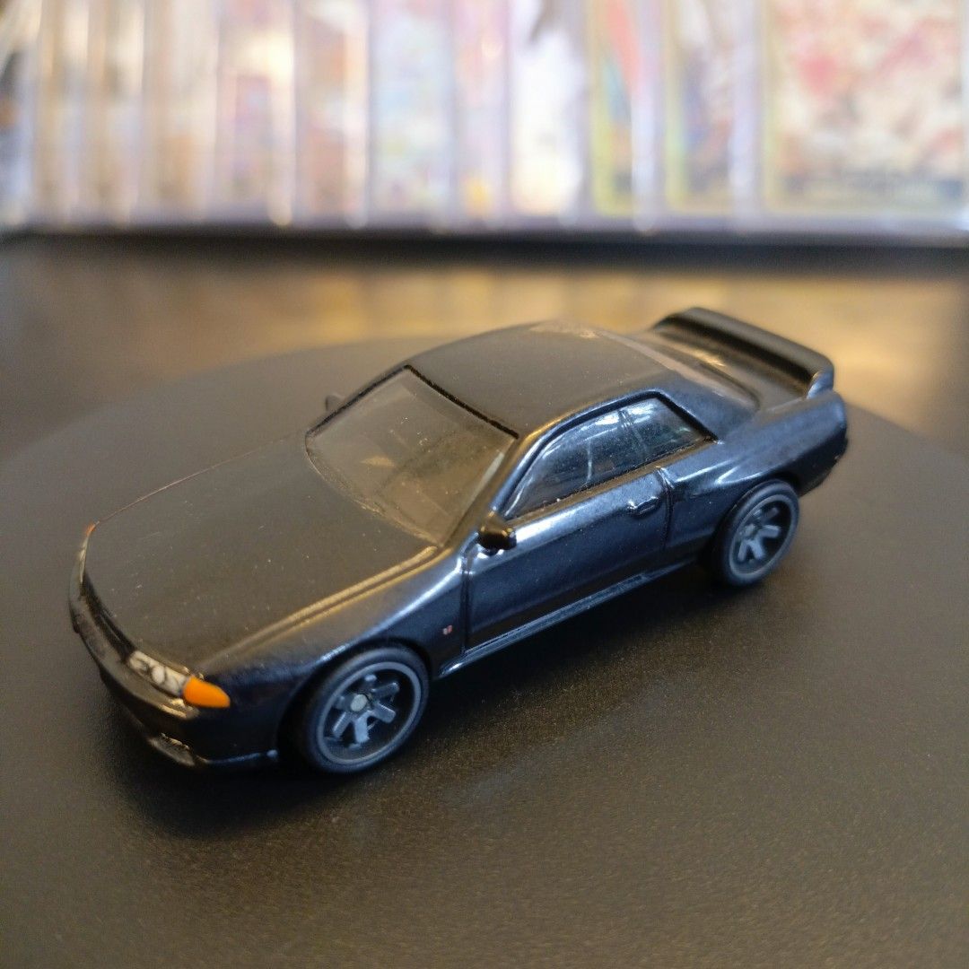 Hot Wheels Nissan Skyline GT-R R32 Premium, Hobbies & Toys, Toys ...