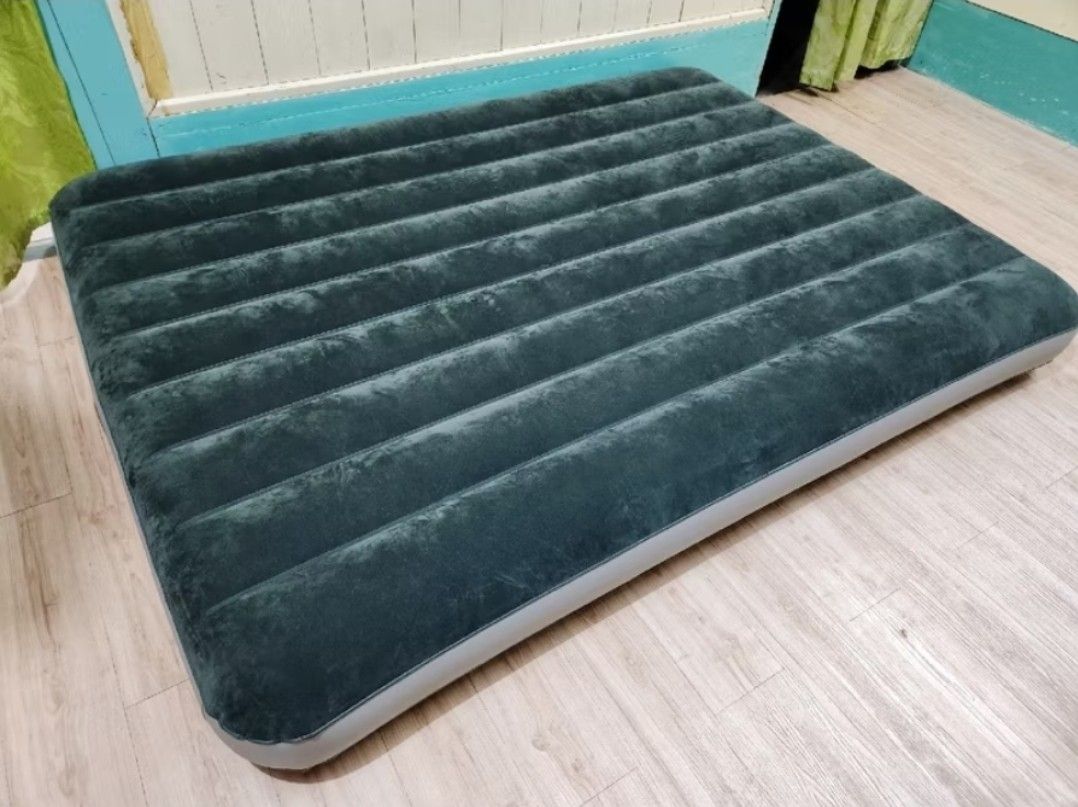 Airbed with Electric Pump for Inflation & Deflation (Queen-sized ...
