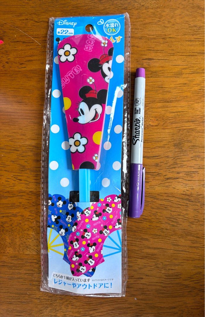 Minnie Mouse foldable fan, Hobbies & Toys, Memorabilia & Collectibles ...