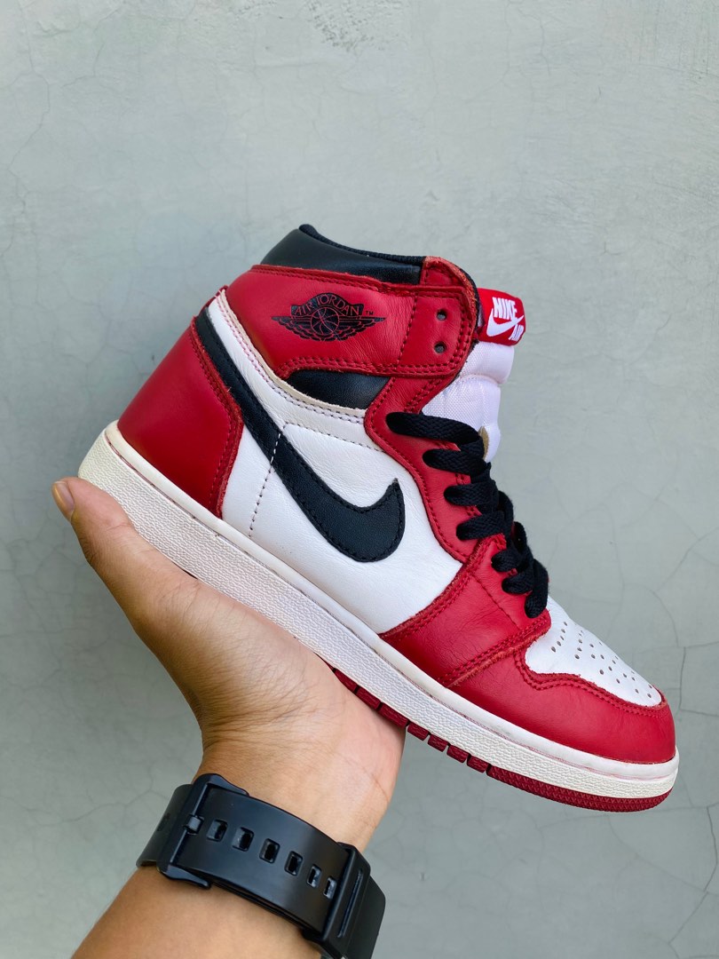 Nike Air Jordan 1 HighOG Chicago, Fesyen Pria, Sepatu , Sneakers di ...