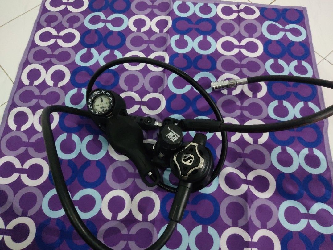 ScubaPro MK20 Regulator WIth Tusa Gauge, Sports Equipment, Other Sports ...