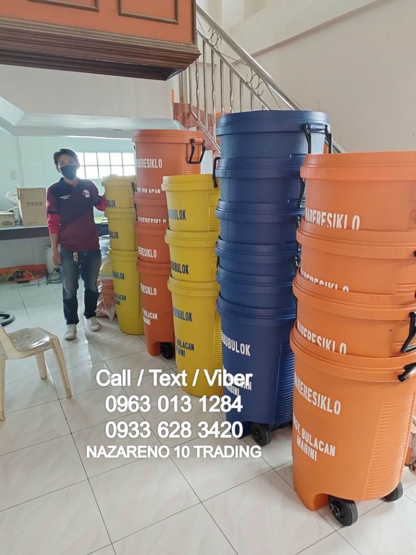 Trolling bin with wheels trash bin, Looking For on Carousell