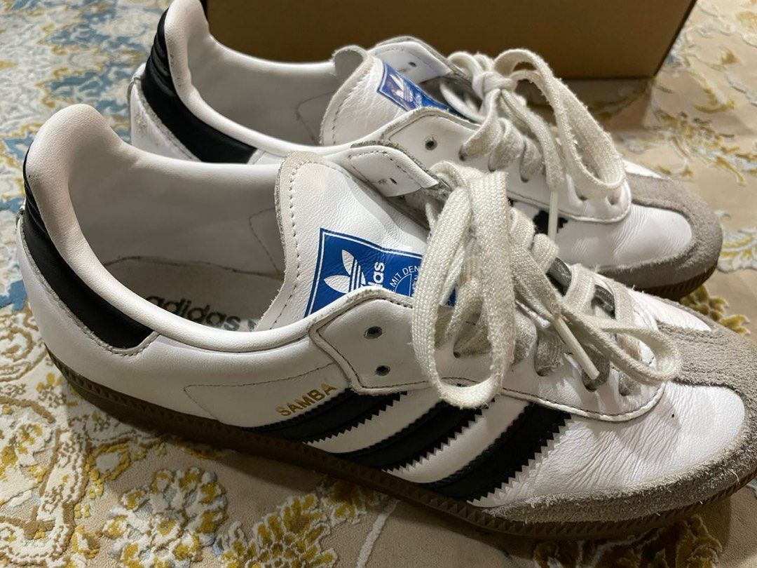 ADIDAS SAMBA AUTHENTIC, Women's Fashion, Footwear, Sneakers on Carousell