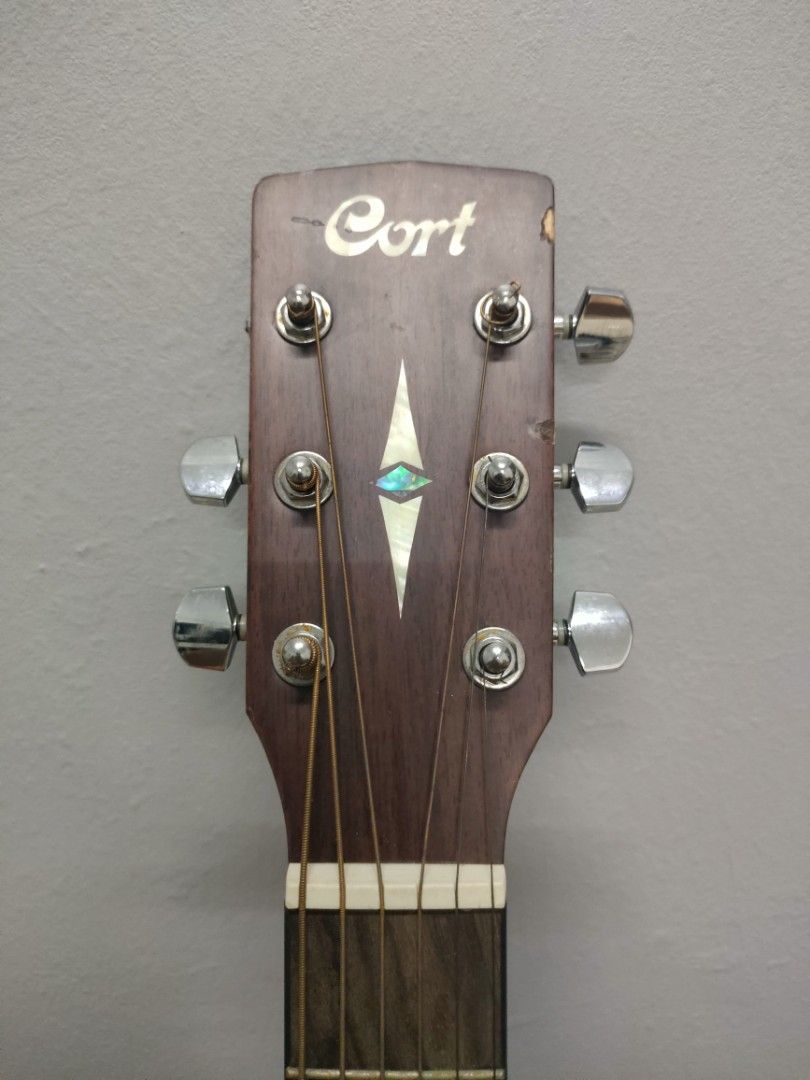 Cort Acoustic Guitar, Hobbies & Toys, Music & Media, Musical ...