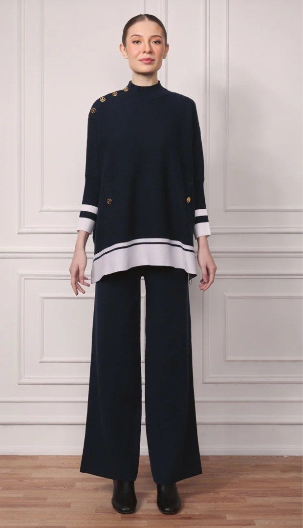 dUCk Ava set in Navy, Women's Fashion, Muslimah Fashion, Tops on Carousell