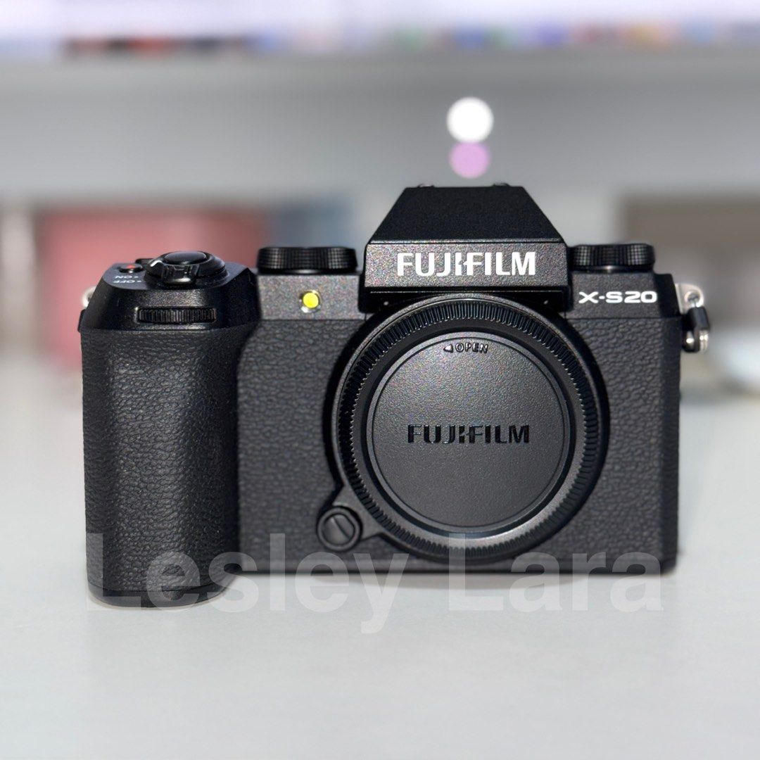 Fujifilm X-S20 Body - 500 SC. LIKE NEW + Freebies, Photography, Cameras ...