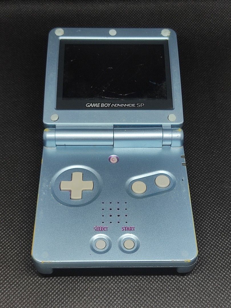Gameboy Advance SP 101 (for parts), Video Gaming, Video Game Consoles ...