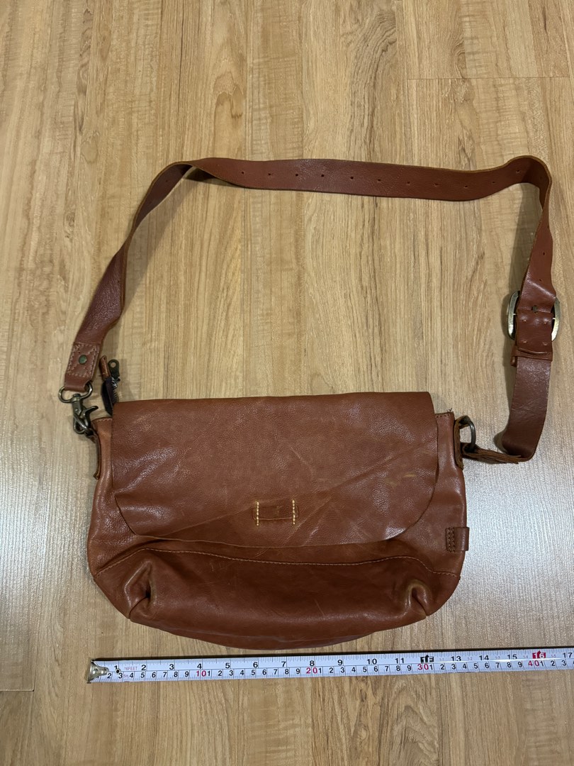 GREEN LABEL RELAXING FULL LEATHER SING BAG, Men's Fashion, Bags, Sling ...