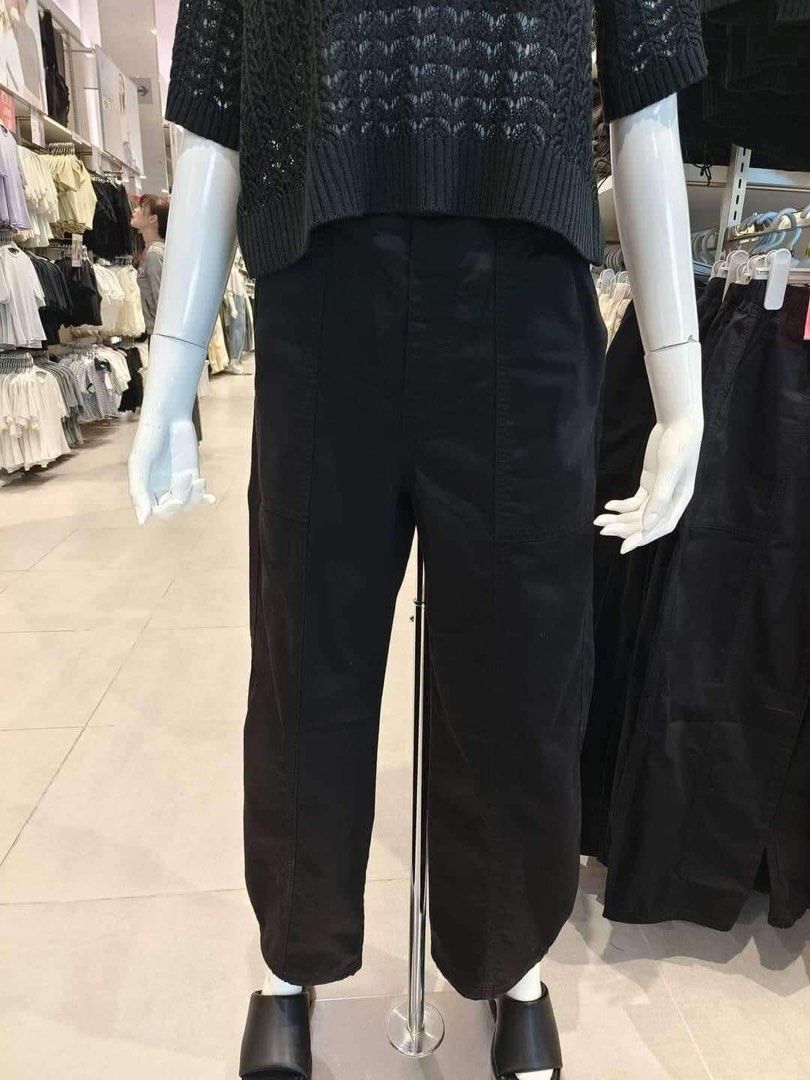 GU Japan by Uniqlo Cocoon Jogger Pull-on Pants / Jeans (BLACK ONLY ...