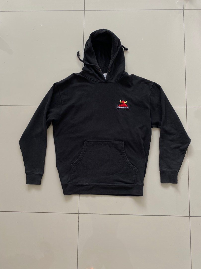 Independent x toy machine, Men's Fashion, Activewear on Carousell