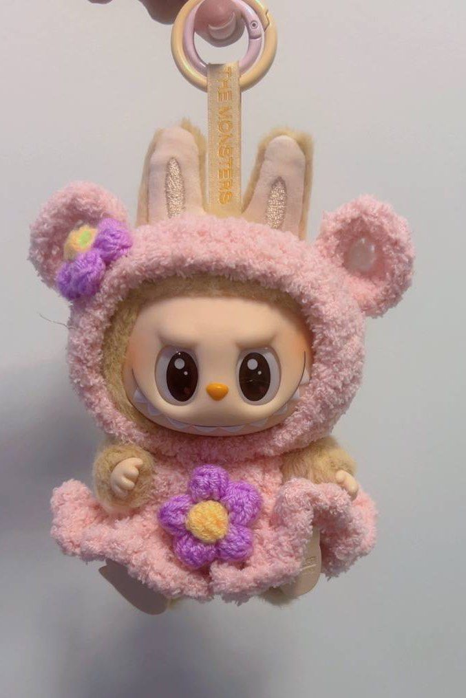 Labubu v2 crochet outfit clothes pink linabell popmart, Hobbies & Toys ...
