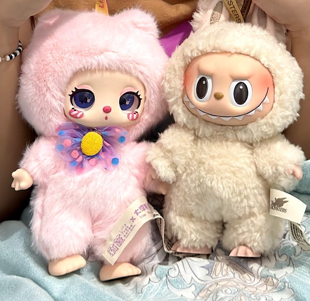 Liila Lucky Cat Peach & Labubu Soy Milk, Hobbies & Toys, Toys & Games ...