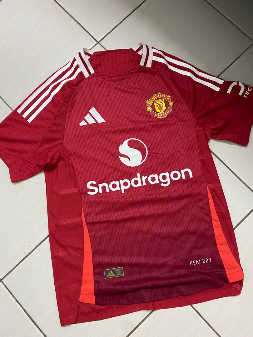 MU Home Kit 24/25, Men's Fashion, Activewear on Carousell