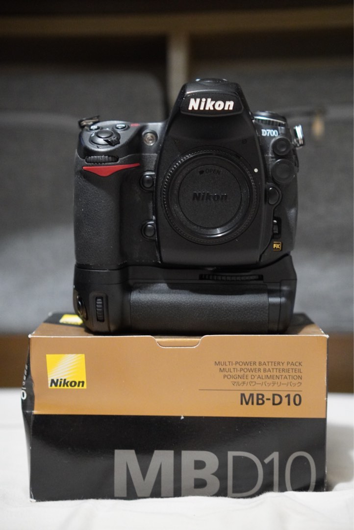 Nikon D700 連MBD10直度, 攝影器材, 相機 - Carousell