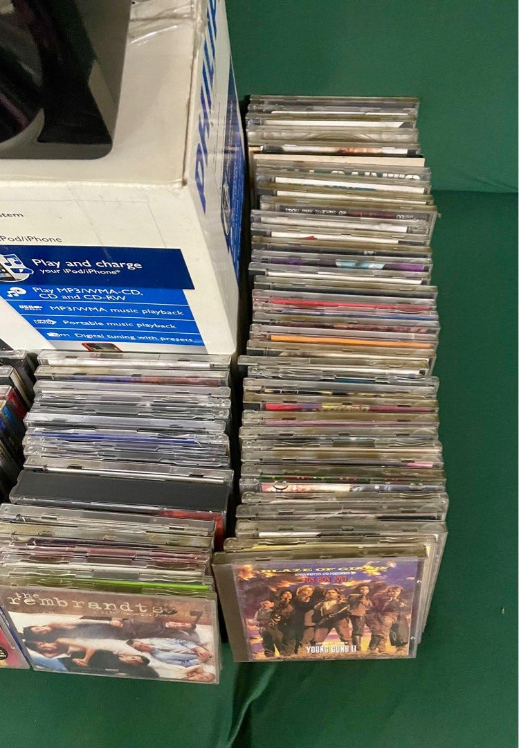 Philips Micro Music System with Box/ 120 English Songs CDs Plus VCDs 20 ...