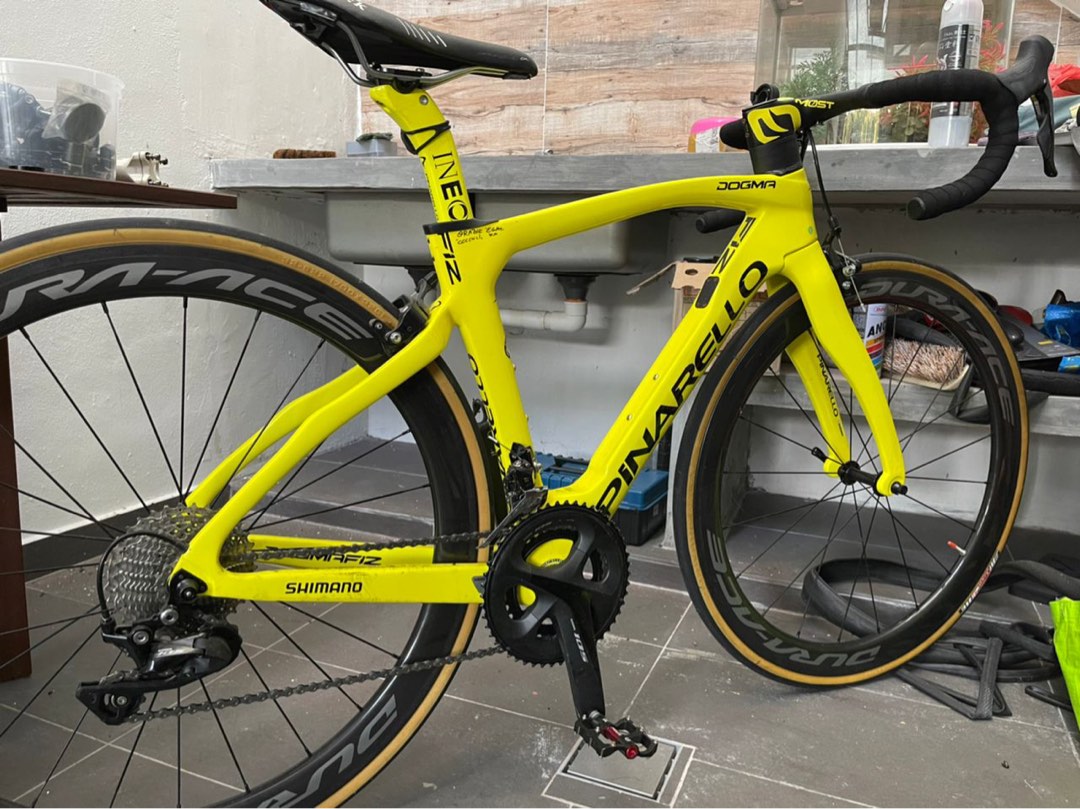 Pinarello Dogma F12 Road Bike Yellow Carbon Bicycle, Sports Equipment ...