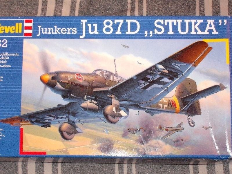 Revell Ju 87 D Stuka 1/32, Hobbies & Toys, Collectibles & Memorabilia ...