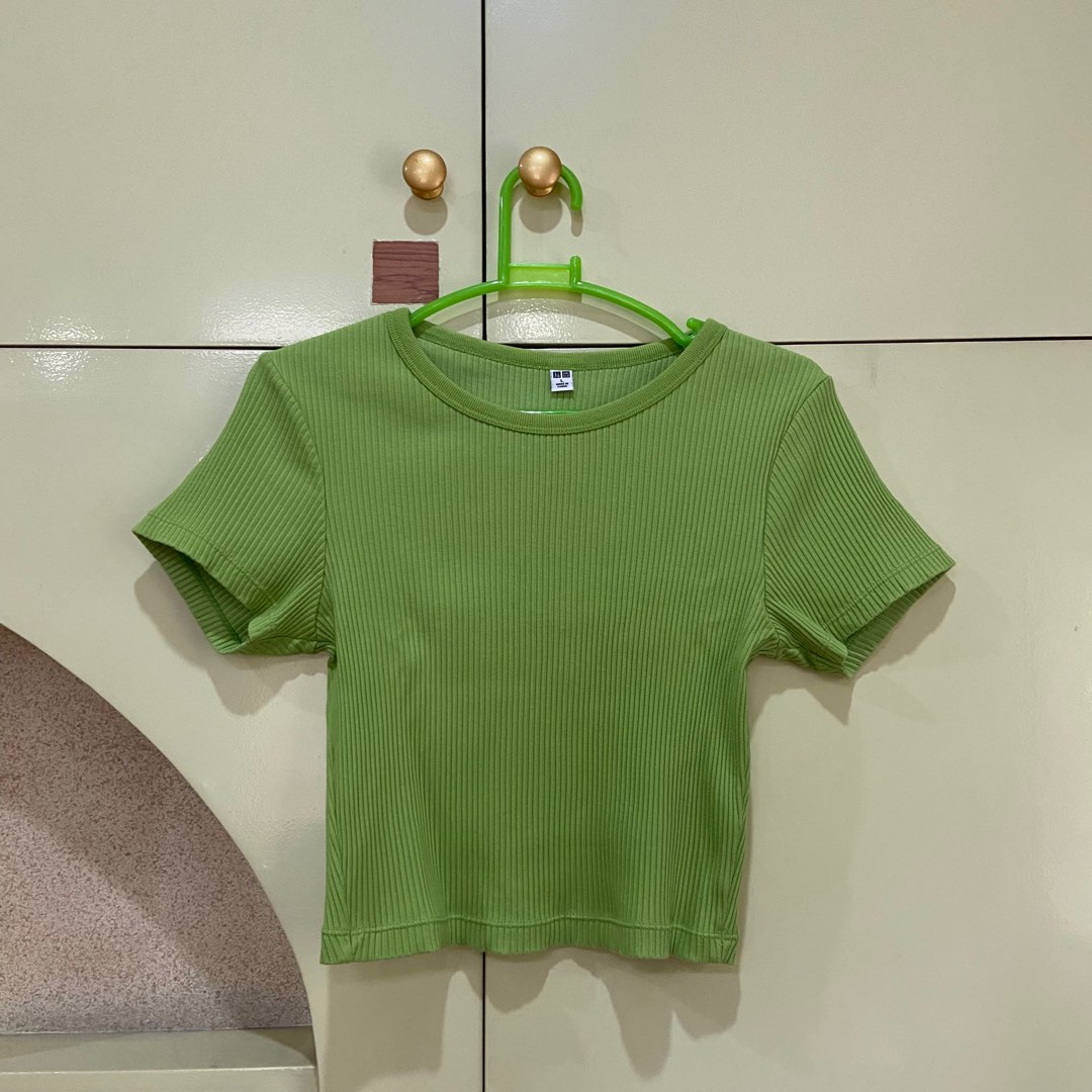 Uniqlo apple green ribbed top, Women's Fashion, Tops, Shirts on Carousell