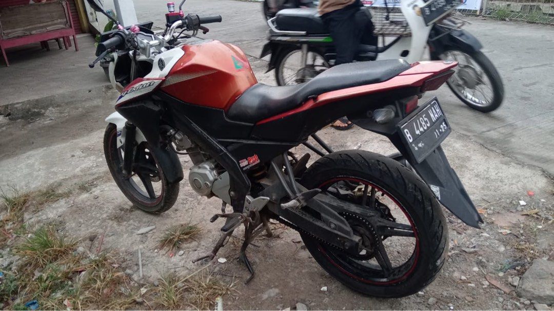 yamaha vixion ka injek irit thn 2014,Surat lengkap,mesin jos ...