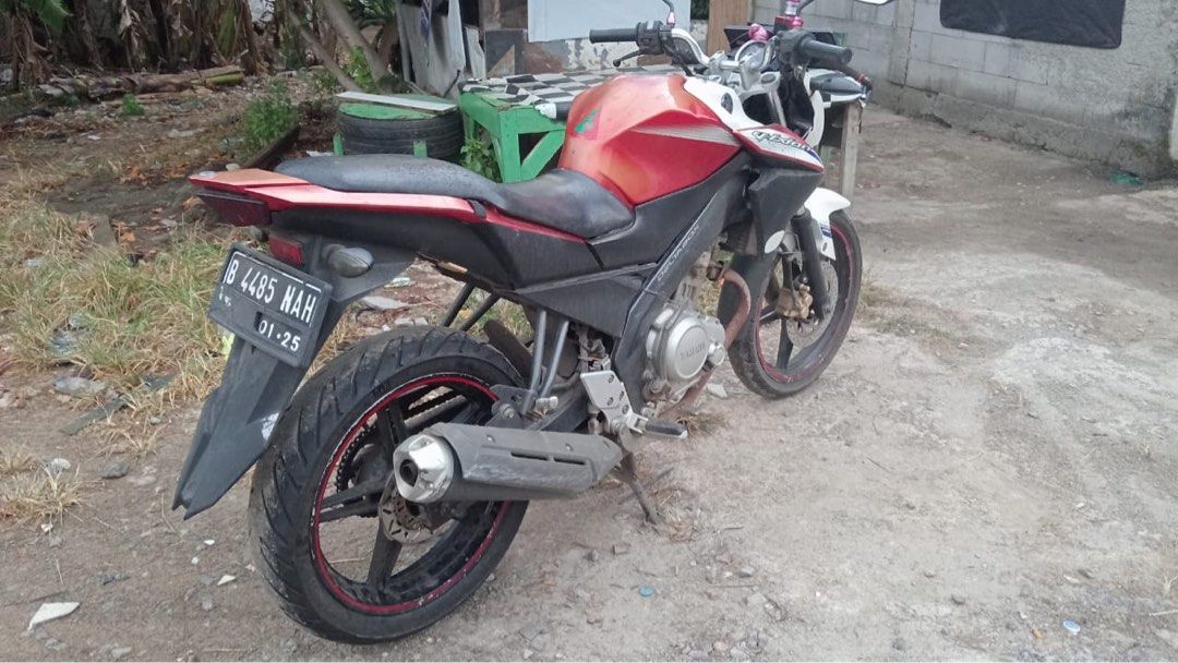 yamaha vixion ka injek irit thn 2014,Surat lengkap,mesin jos ...
