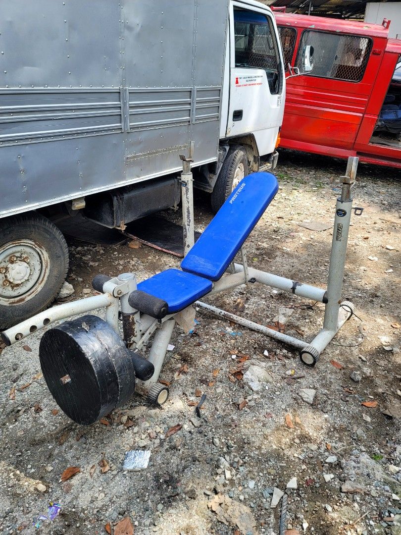 Adjustable bench press w/ leg curls and leg extension FREE 2 pcs 20 kg ...