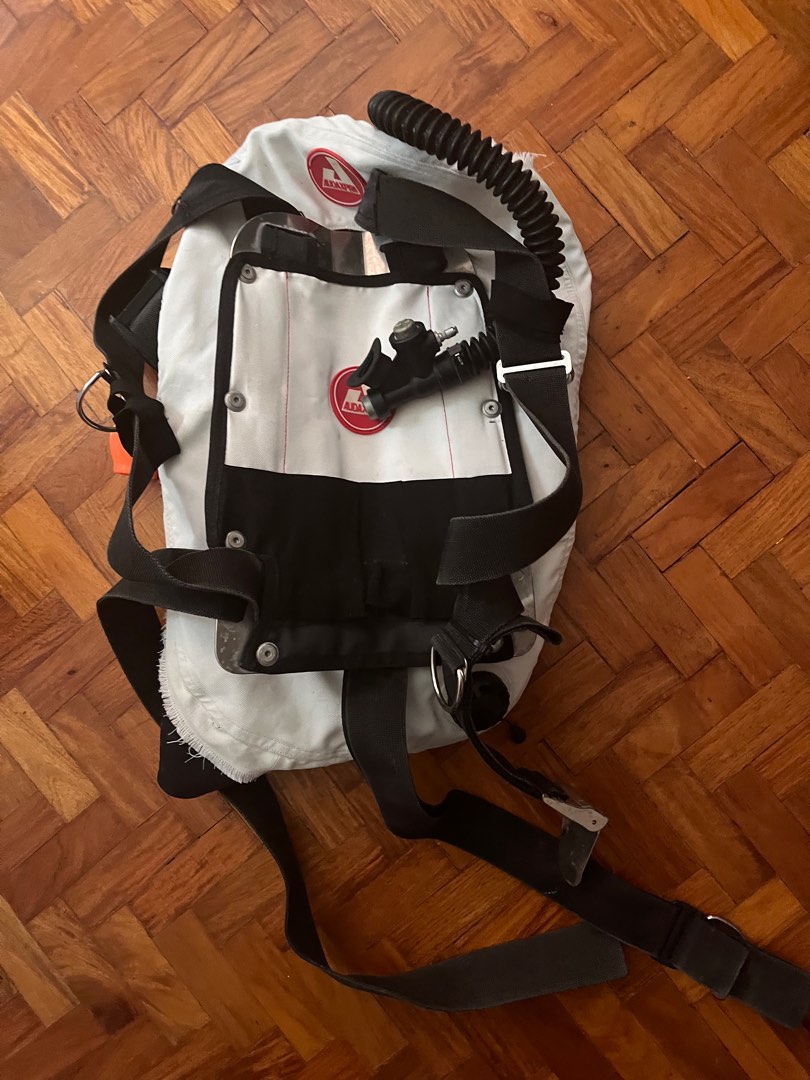 Bladder Type BCD with steel plate, Sports Equipment, Other Sports ...