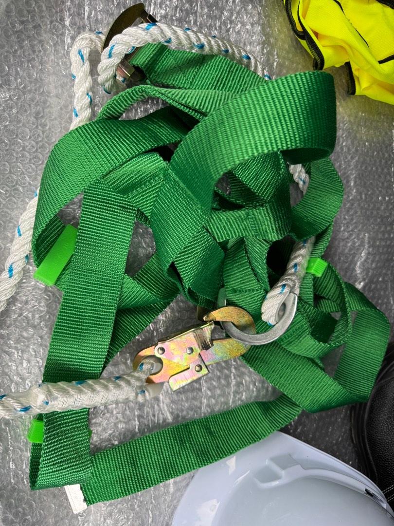 Construction Full Body Safety Harness with 1 Hook, Everything Else ...