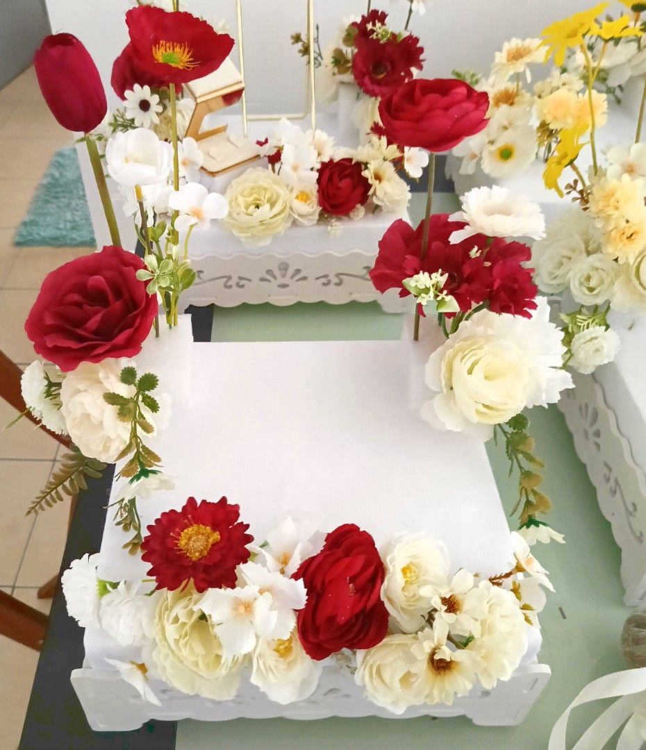 3 Set Gubahan Dulang Hantaran Tema Meroon, Hobbies & Toys, Stationery ...