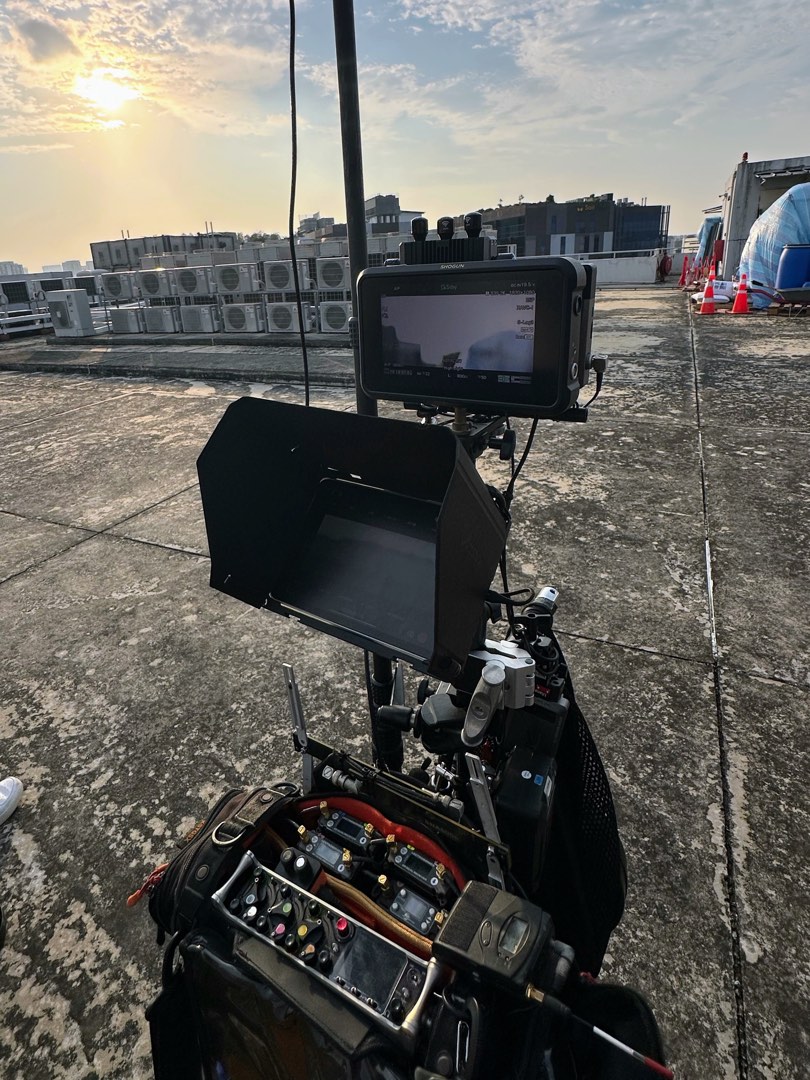Soundman with gear (TV & Films), Audio, Microphones on Carousell