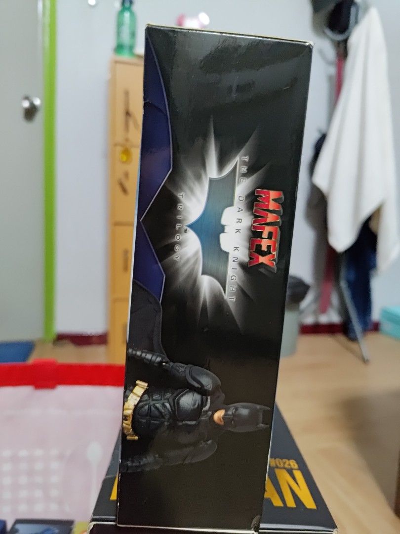Medicom The Dark Knight Rises: Batman Mafex Version 2.0 Figure, Hobbies & Toys, Toys & Games on ...