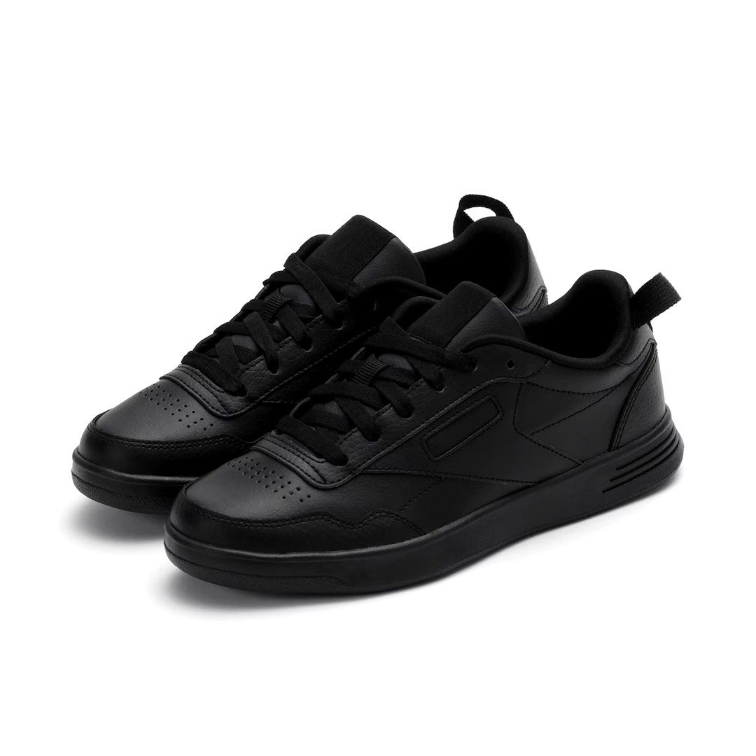 Muji x Reebok court sneakers Club C 85 極簡 純黑 全黑 波鞋, 女裝, 鞋, 波鞋 - Carousell