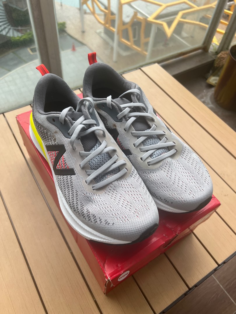 New Balance 870, Men's Fashion, Footwear, Sneakers on Carousell