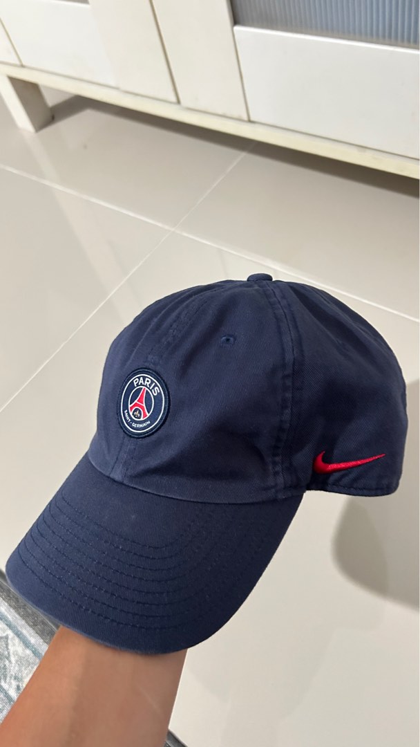 Nike psg cap, Men's Fashion, Watches & Accessories, Cap & Hats on Carousell